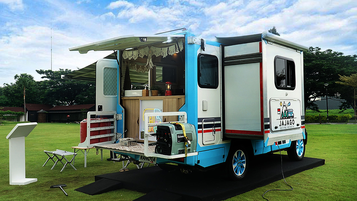 Standard (Default) Feature Keliling Indonesia Pakai Campervan Konversi ...